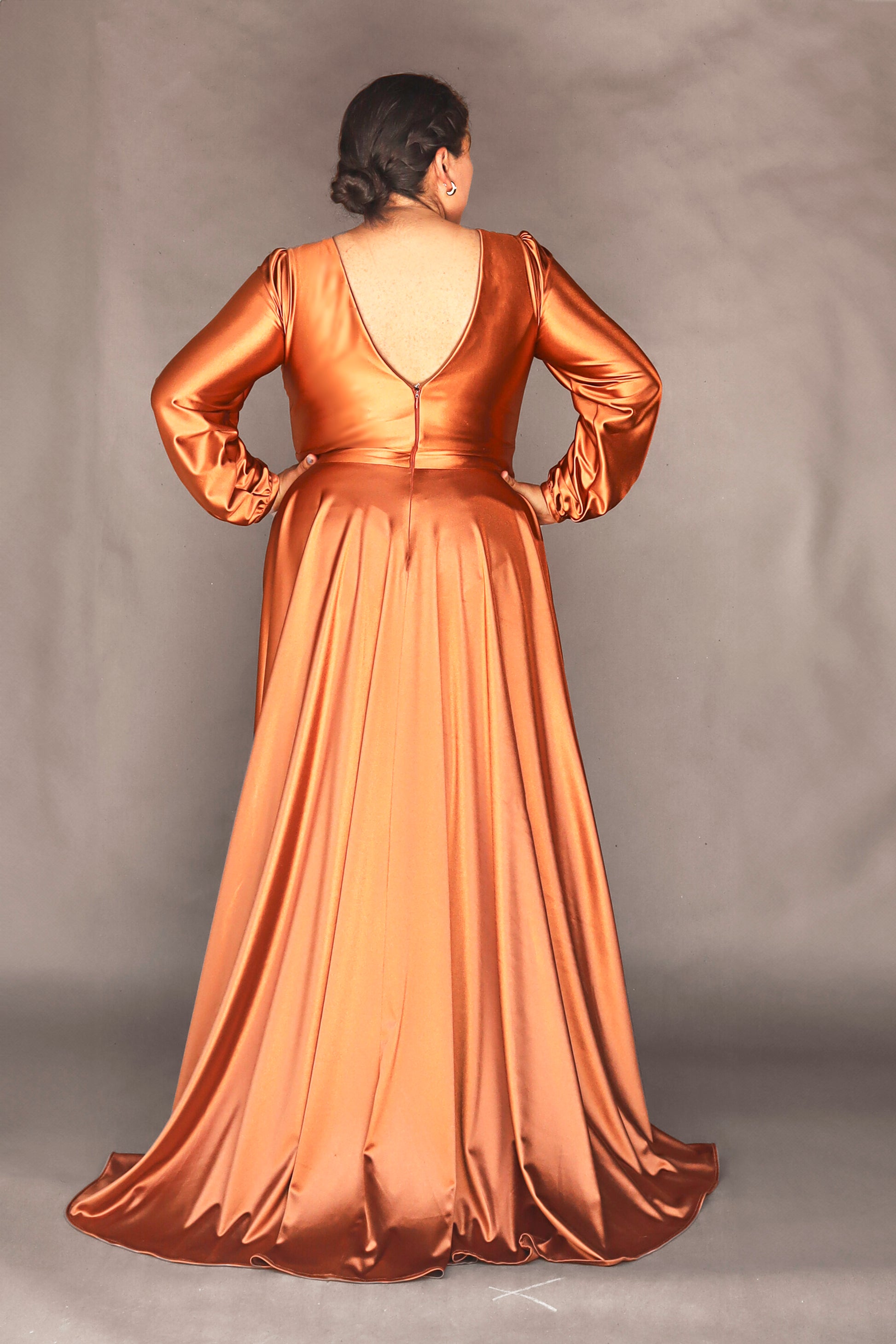 Victoria Curvy – Dhonor